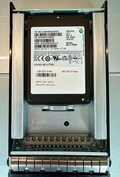 Storage - NetApp Disk Enclosure DS212C Disk Shelf SAS 12G (Gebraucht ...