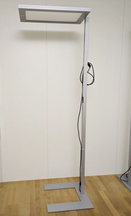 2Stk. Waldmann LED Stehleuchten ab 1CHF !!! | Kaufen auf Ricardo