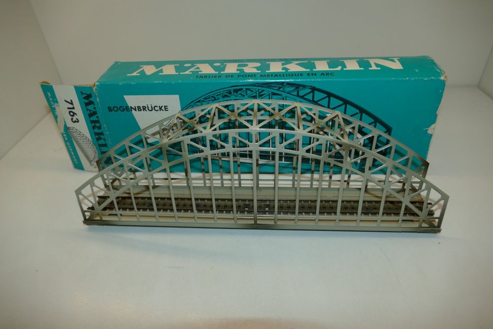 Märklin H0: Bogenbrücke (K.Nr. 7163) (Neu (gemäss Beschreibung)) in ...