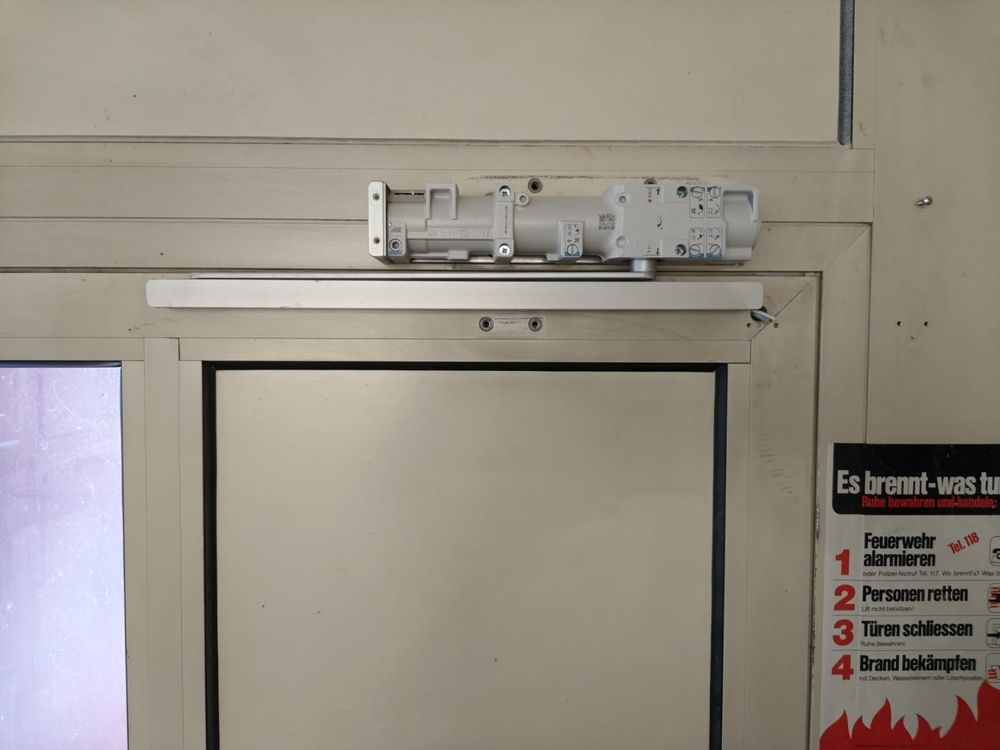 Dorma Kaba TS 98 XEA Türschliesser (Gebraucht) in Bachenbülach für CHF ...