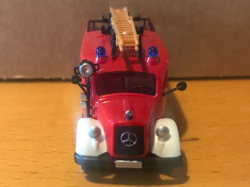 Roco Mercedes LKW Feuerwehr (Gebraucht) in Luzern für CHF 10 – mit ...