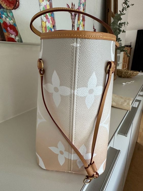 Louis Vuitton Neverfull MM by the Pool Brume (Gebraucht) in Hirschthal für CHF 1200 – mit ...