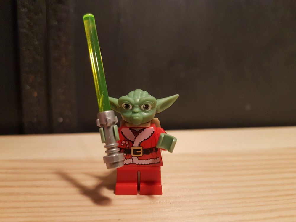 Lego Star Wars Santa Yoda Jedi | Kaufen auf Ricardo