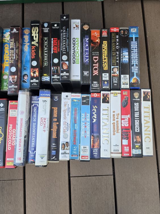 VHS italiane/italienisch 90% (Gebraucht) in Piazzogna für CHF 100 – mit ...