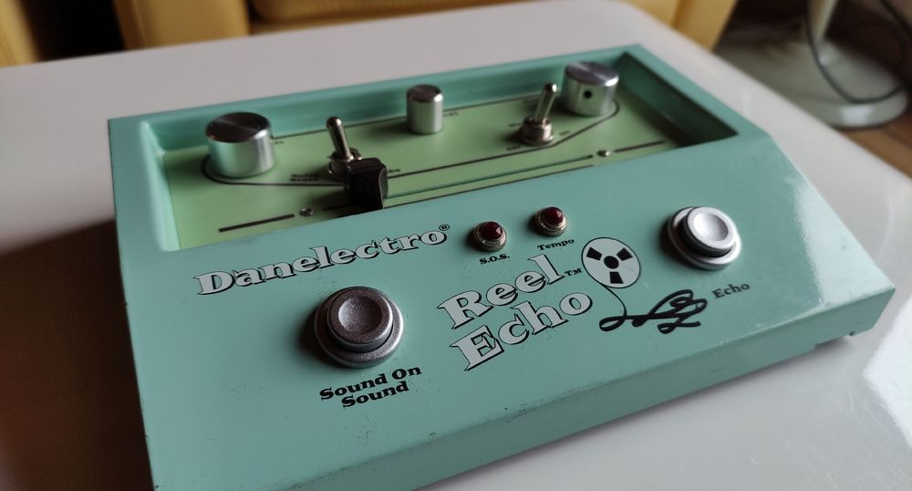 Danelectro Reel Echo Pédale d'effet (D'occasion) à Botyre (Ayent) pour CHF 121.5 – avec ...