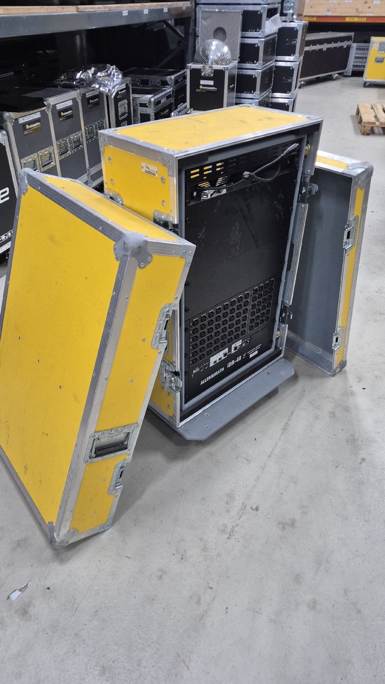 Allen & Heath iDR-48 Mixer - Professionelle Klangqualität im (Gebraucht ...