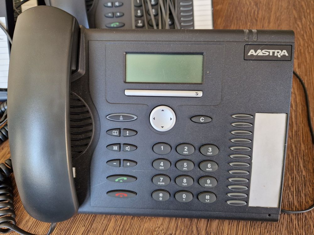 AASTRA Telefonanlage 5370 (6 Geräte) + Mitel 430 Controller (Gebraucht ...