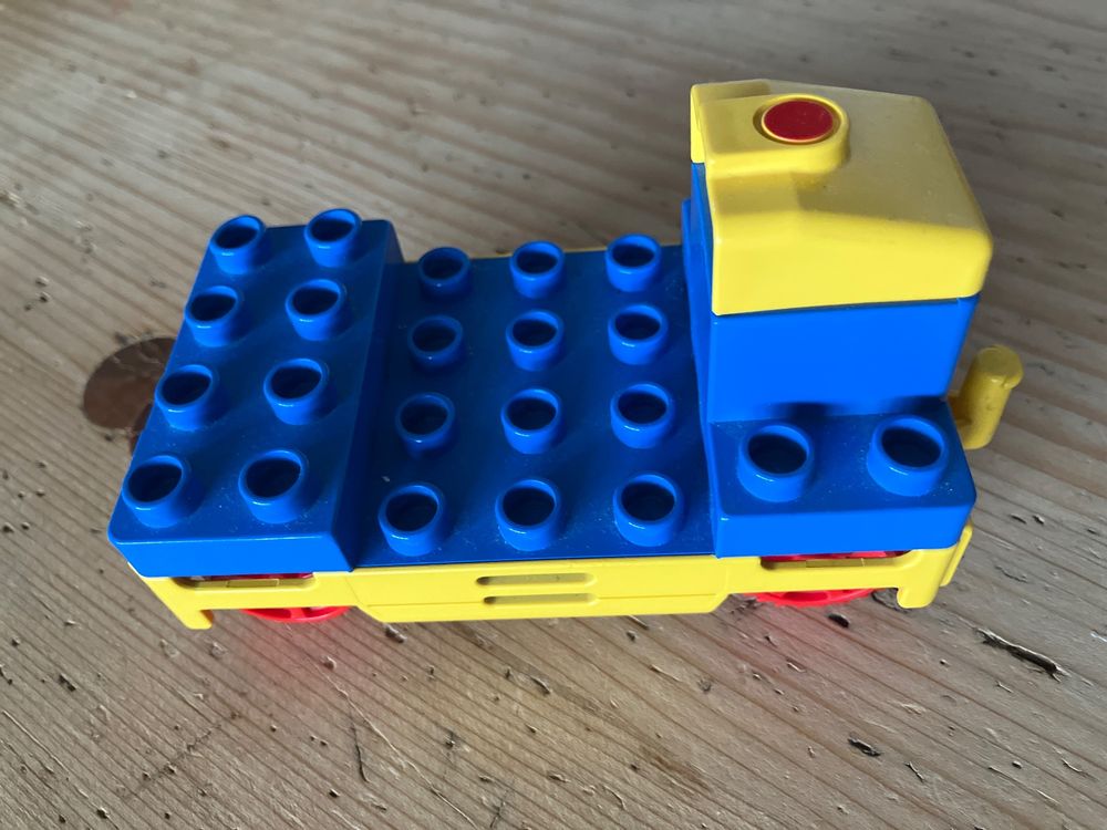Duplo Wagon (Defekt) in Unterägeri für CHF 8 – mit Lieferung auf ...