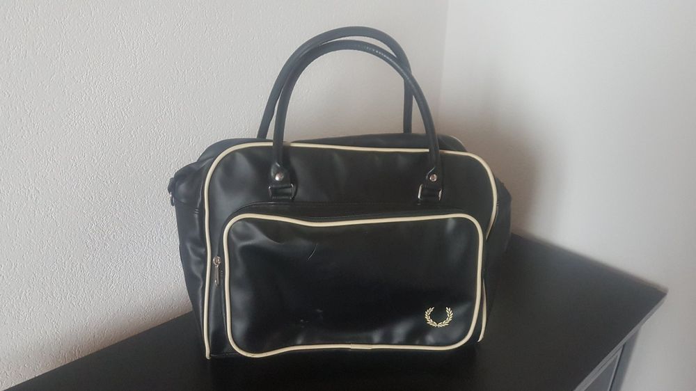 Fred Perry Tasche Weekender Mod Punk (Gebraucht) in Winterthur für CHF ...