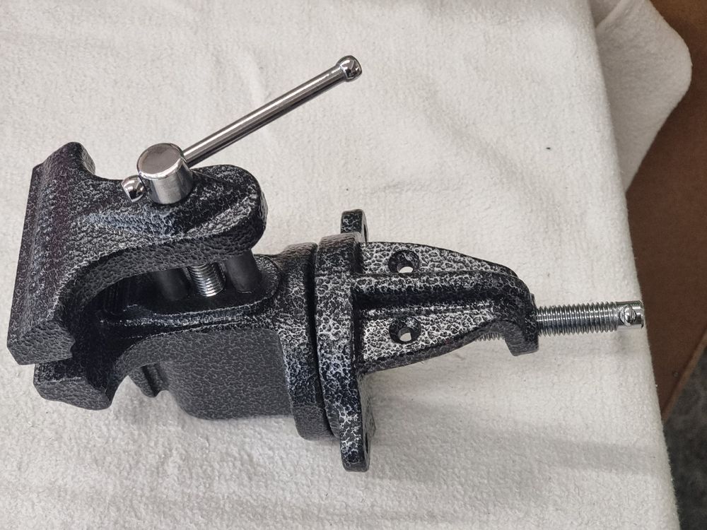 Tisch Schraubstock / Amboss - Ideal für Werkstatt, Hobby! (Gebraucht ...