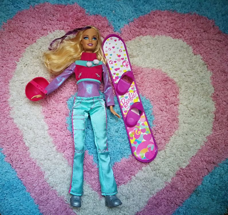 Barbie fährt Snowboard von 2009 / T2690 (Gebraucht) in Bettingen für ...