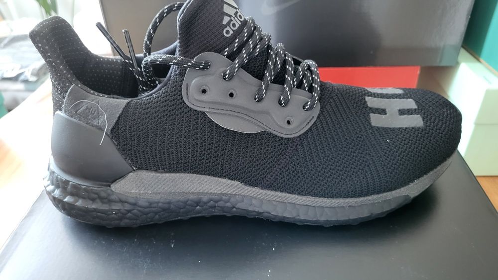 Adidas Boost HU Pharell Williams (Neu und originalverpackt) in Bern für ...