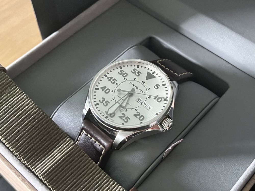 Hamilton Khaki Field Automatic - Like New! Box/Papers (Gebraucht) in ...