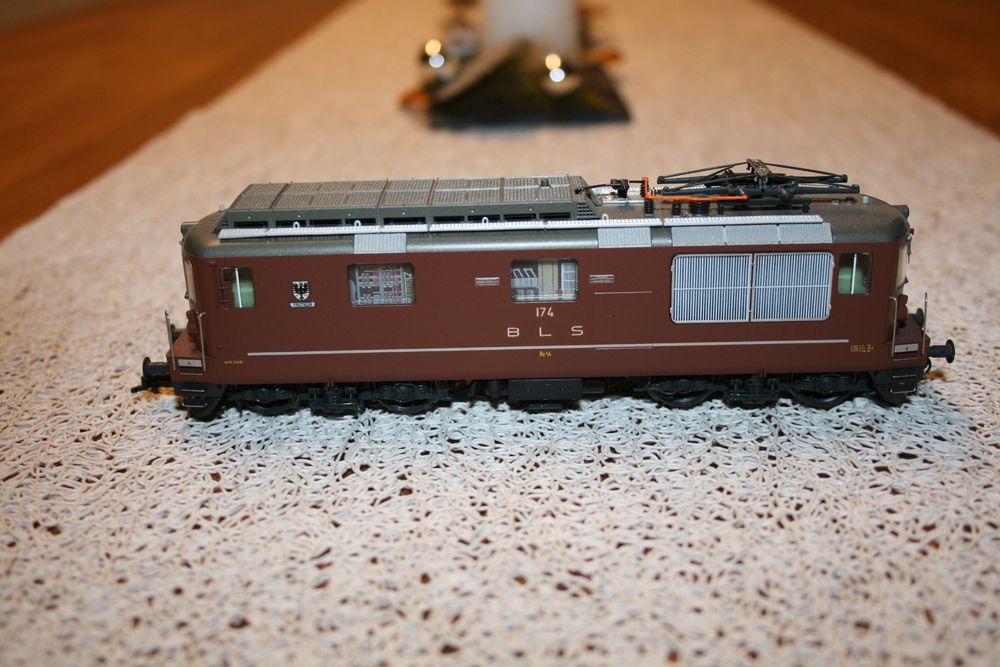 Roco 79818 BLS Re 4/4 425 174 mit Wappen Frutigen, dig, 3L | Kaufen auf ...
