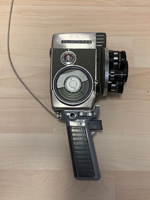Yashica 8 E3 Filmkamera ca. 60 Jährig (Gebraucht) in Dorf für CHF 30 ...