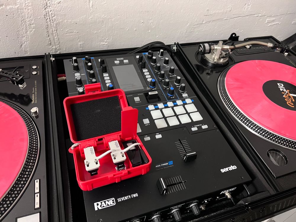 2 SHURE M44-7 NUR EINE NADEL MIT 2 ORTOFON HEADSHELL + case (Gebraucht ...