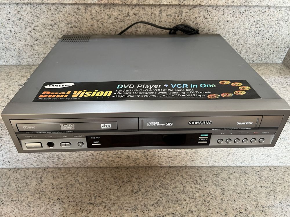 Samsung DVD/VHS Kombigerät SV-DVD1E (Gebraucht) in Schongau für CHF 400 – mit Lieferung auf ...