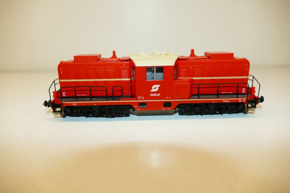 Roco H0: ÖBB Diesellok D2045 rot | Kaufen auf Ricardo