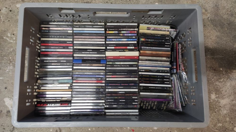 Cd sammlung (Gebraucht) in Winterthur für CHF 31 – nur Abholung auf ...
