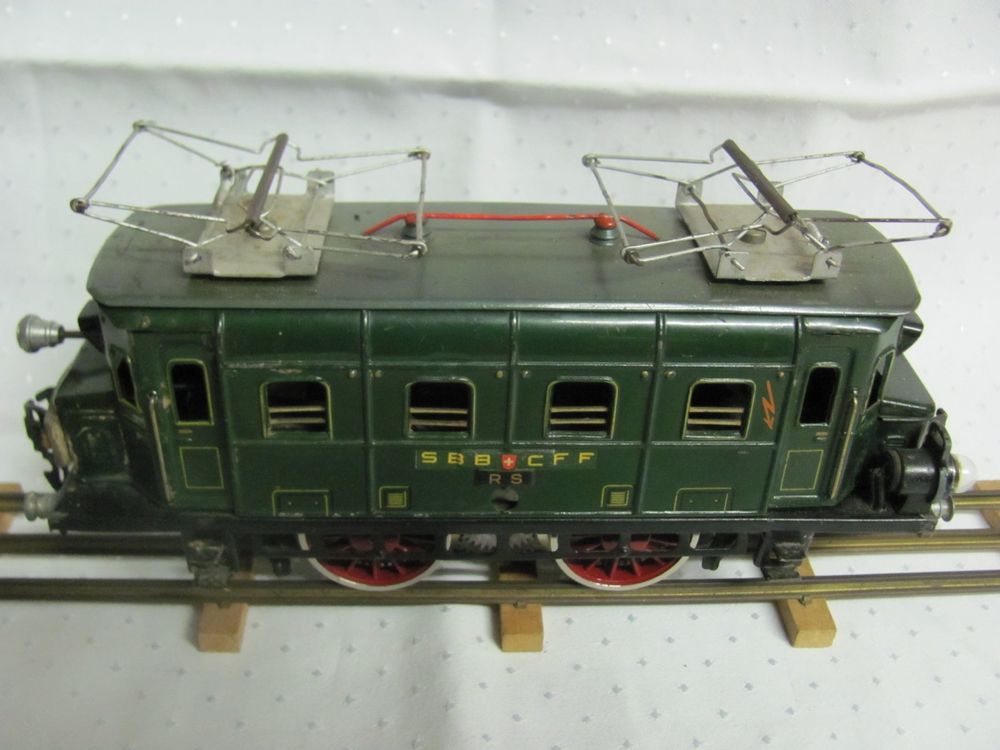 Guterhaltene antike Märklin Spur 0 Lok SBB RS 66 12910 WS (Gebraucht) in Bellach für CHF 250 ...