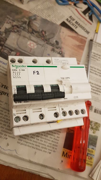 Schneider FI-LS RCBO 3LN C16 30mA (Gebraucht) in Schaffhausen für CHF ...