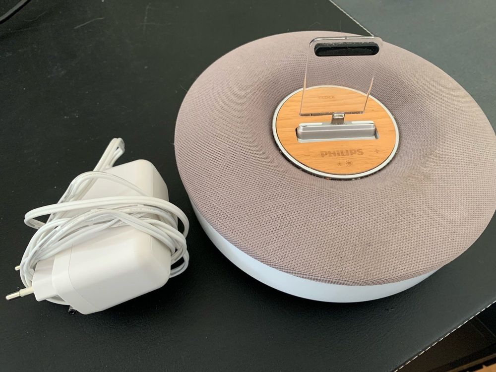 Phillips DS 1155/12 Docking Station mit Lautsprecher und Uhr (Gebraucht ...