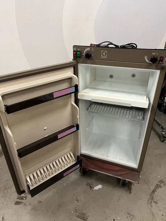 Kühlschrank 12V / 230V / Gas Elektrolux RM-275 (Gebraucht) in ...