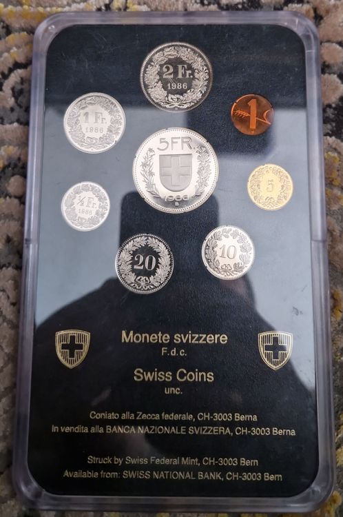 Schweizer Münzen Set - Komplett 1986 stgl. (Neu und originalverpackt) in Biel/Bienne für CHF 28. ...
