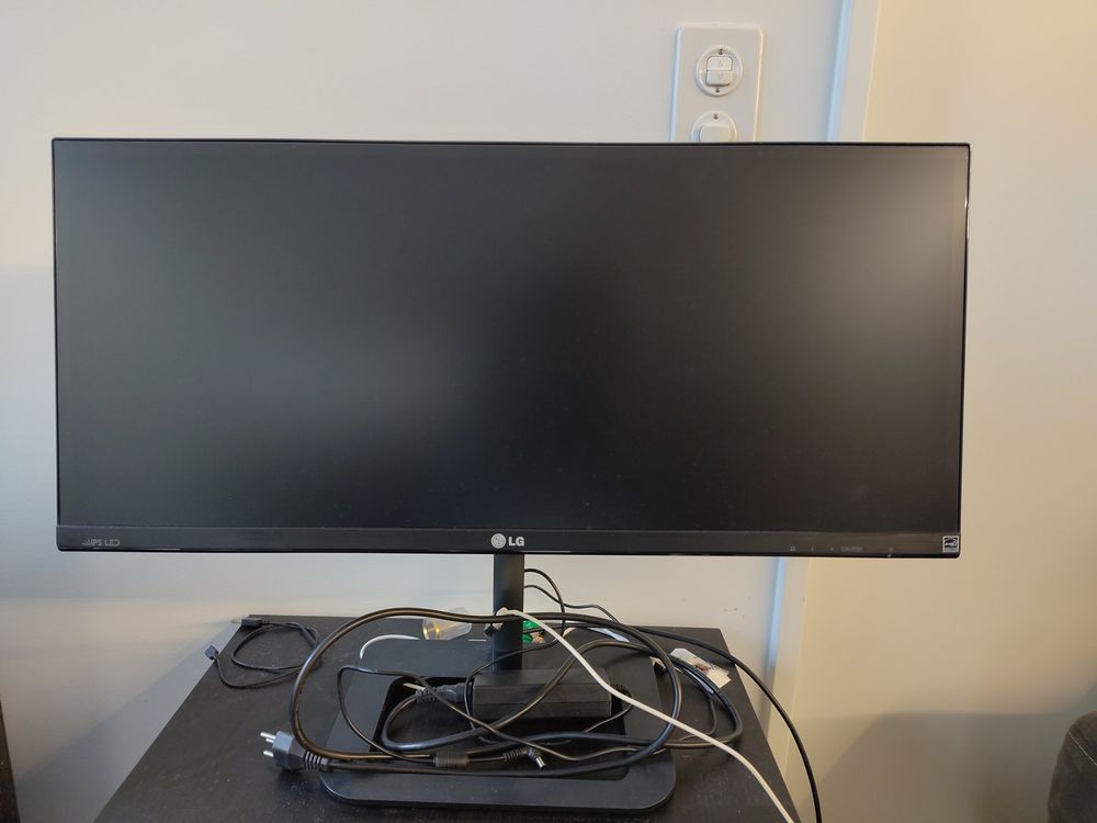 LG Flatron 29 Zoll UltraWide Flachbildschirm (29EB73) (Gebraucht) in ...