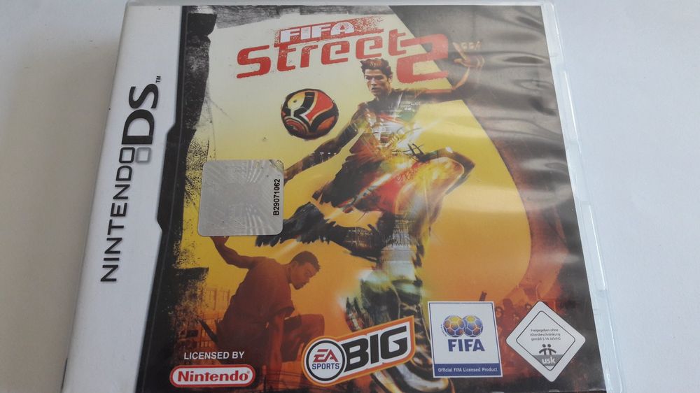 FIFA Street 2 - DS (Gebraucht) in Zürich für CHF 6.9 – mit Lieferung ...