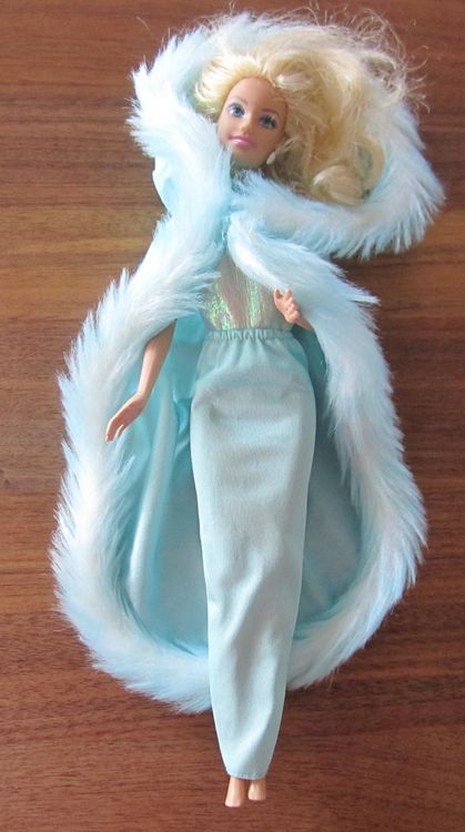 Mattel Barbie 1998 mit Magic Moves Dress 3-teilig Vintage | Kaufen auf ...