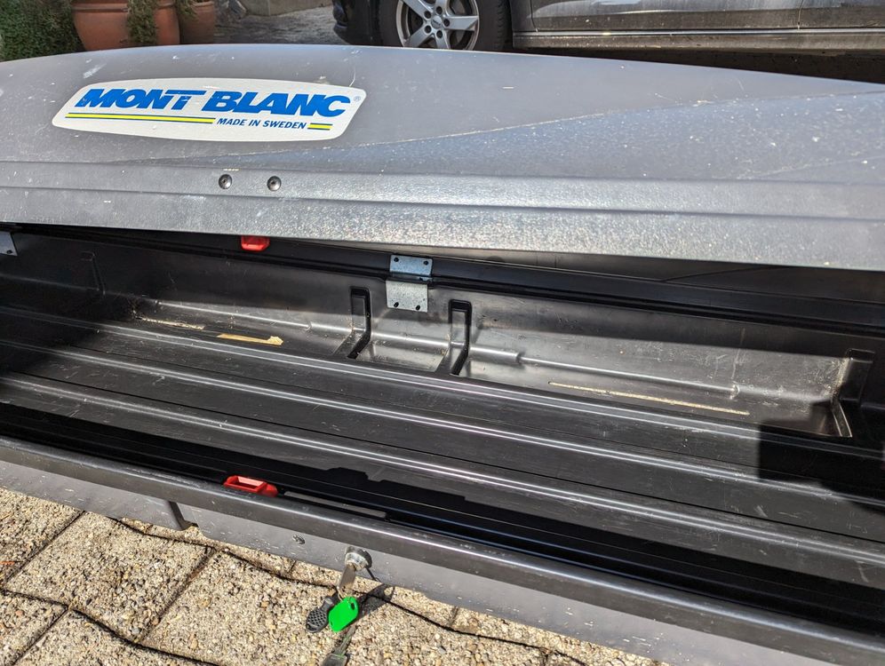 Dachbox MontBlanc 551 mit Dach Trägern (Gebraucht) in Niederuzwil für ...