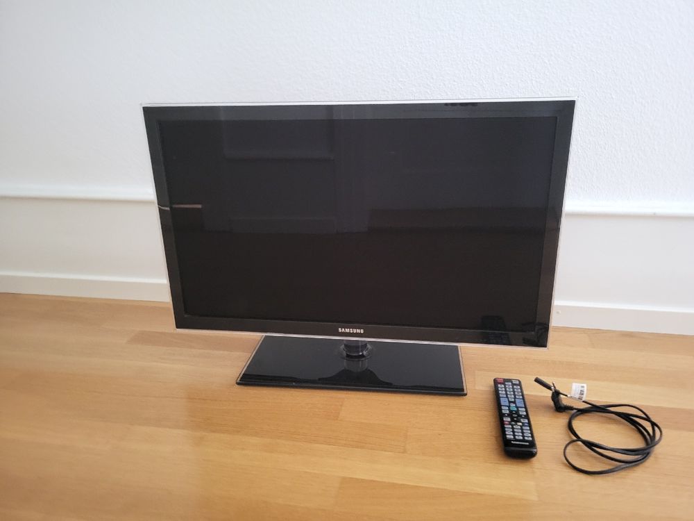 Samsung LED TV UE32D5000 mit Fernbedienung (Gebraucht) in Bern für CHF ...
