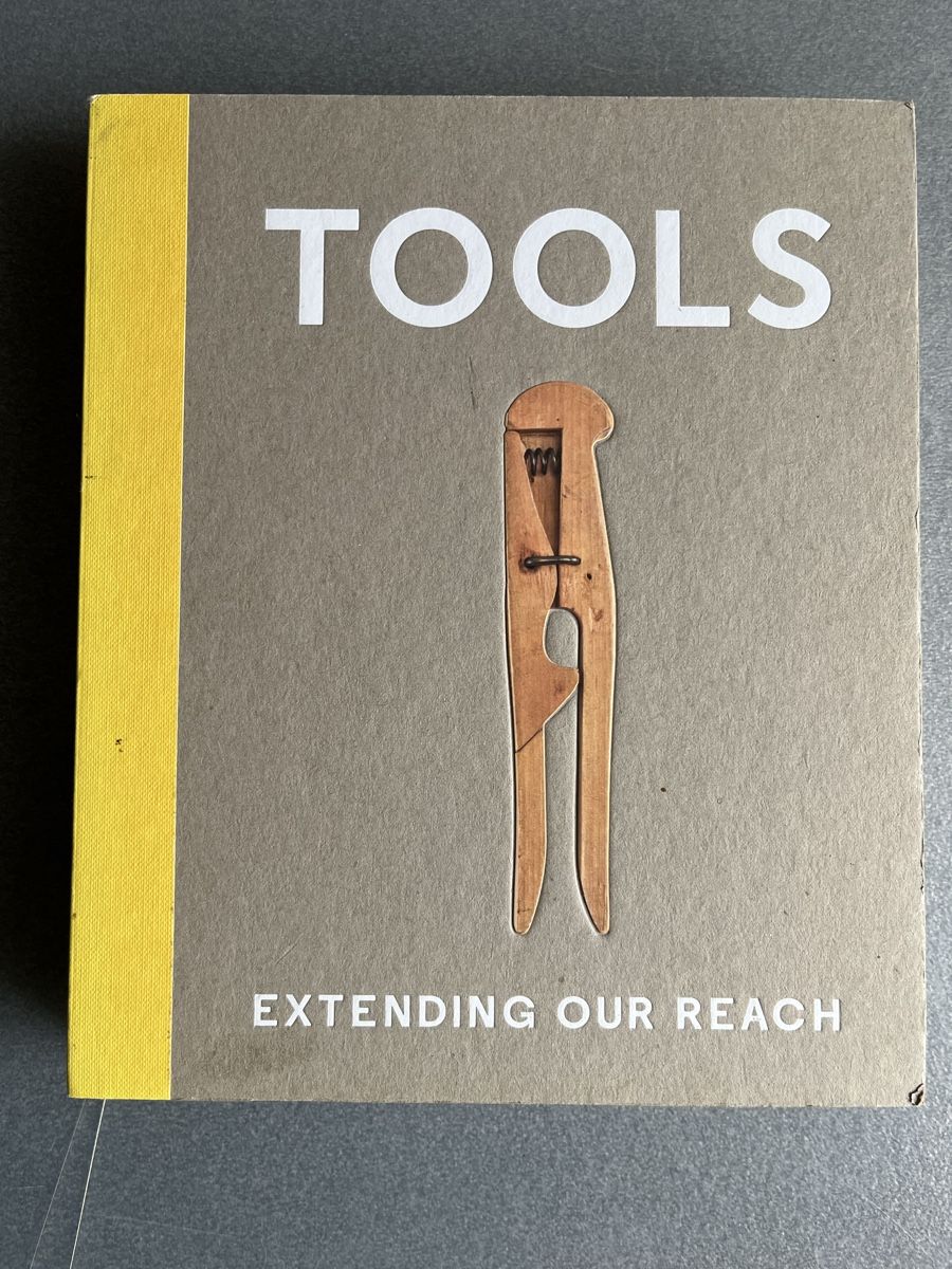 Book:TOOLS by Cooper Hewitt ,smithsonian Design Muséum (Gebraucht) in ...