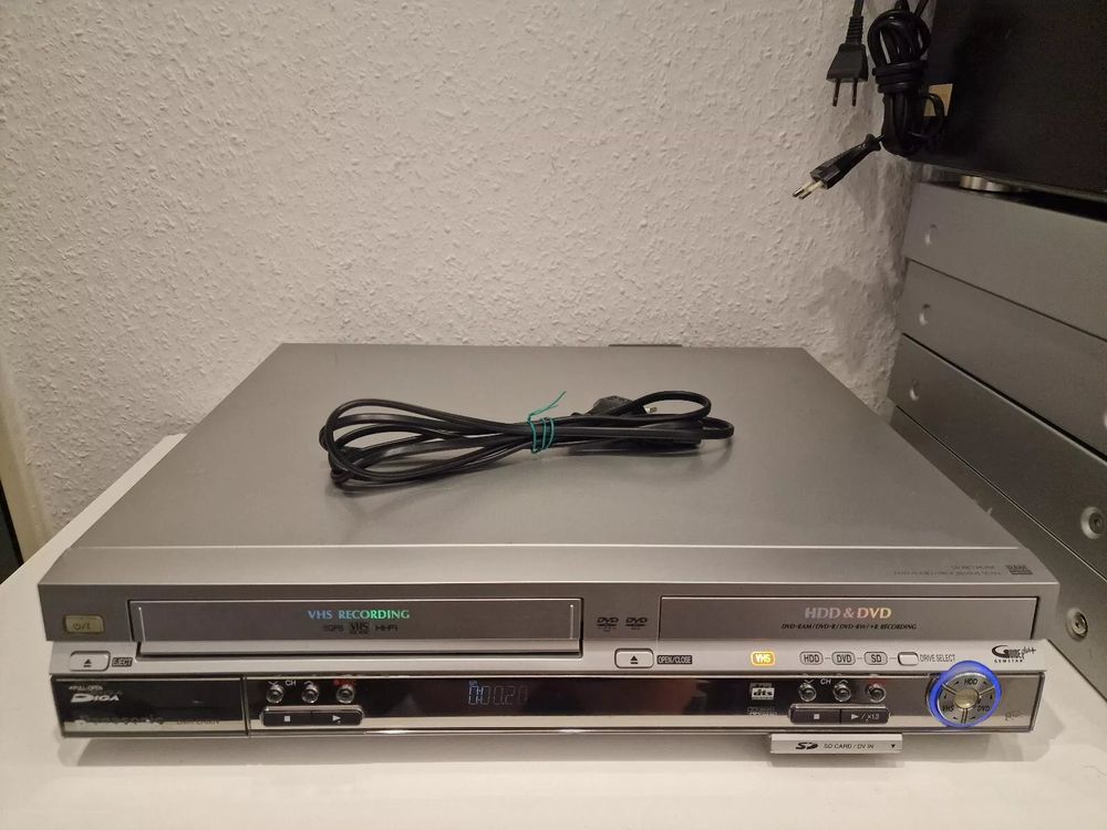 Panasonic DMR-EH80 DVD HDD VHS Festplatten Recorder & Silber | Kaufen auf Ricardo