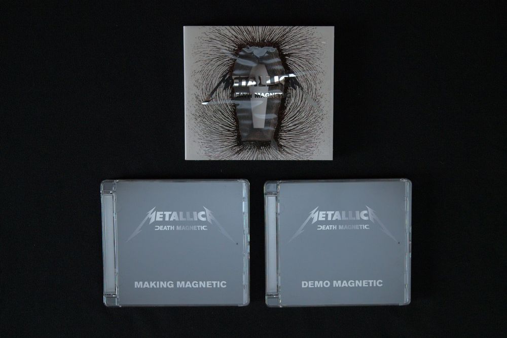 Metallica Death Magnetic Coffin Box Set (Gebraucht) in Frauenfeld für ...