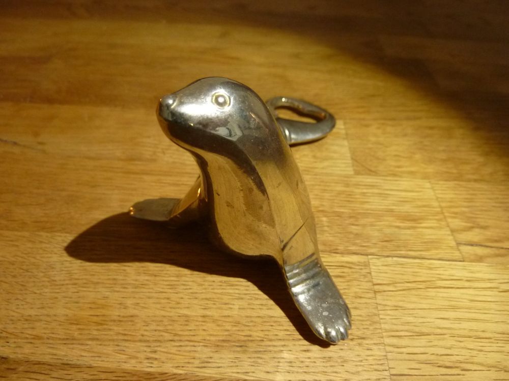 Flaschenöffner Seehund 60er Jahre BMF Germany (Gebraucht) in Hochfelden ...