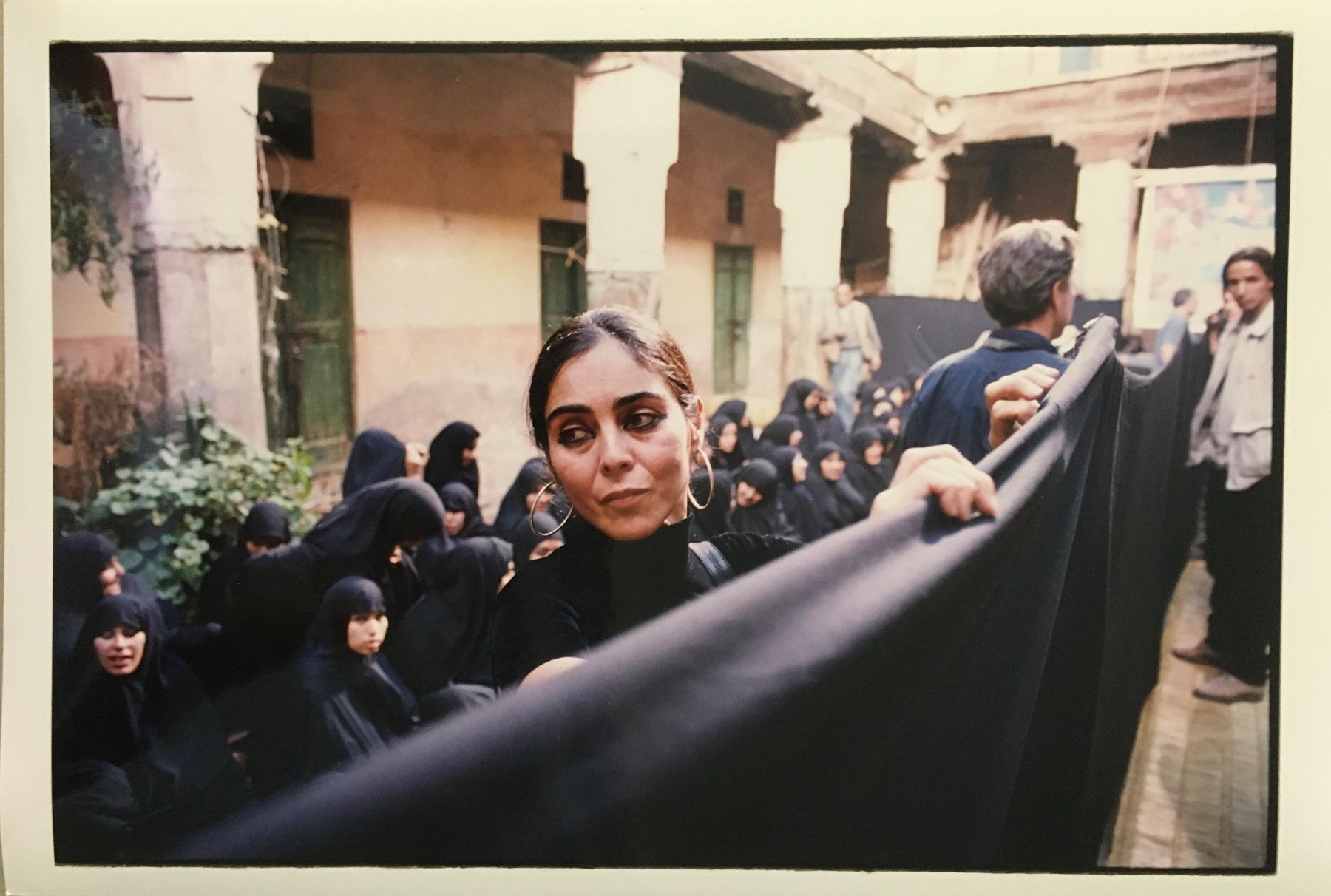 Shirin Neshat, iranische Filmemacherin - by Jean Blondin (D'occasion) à Frauenfeld pour CHF 35 ...