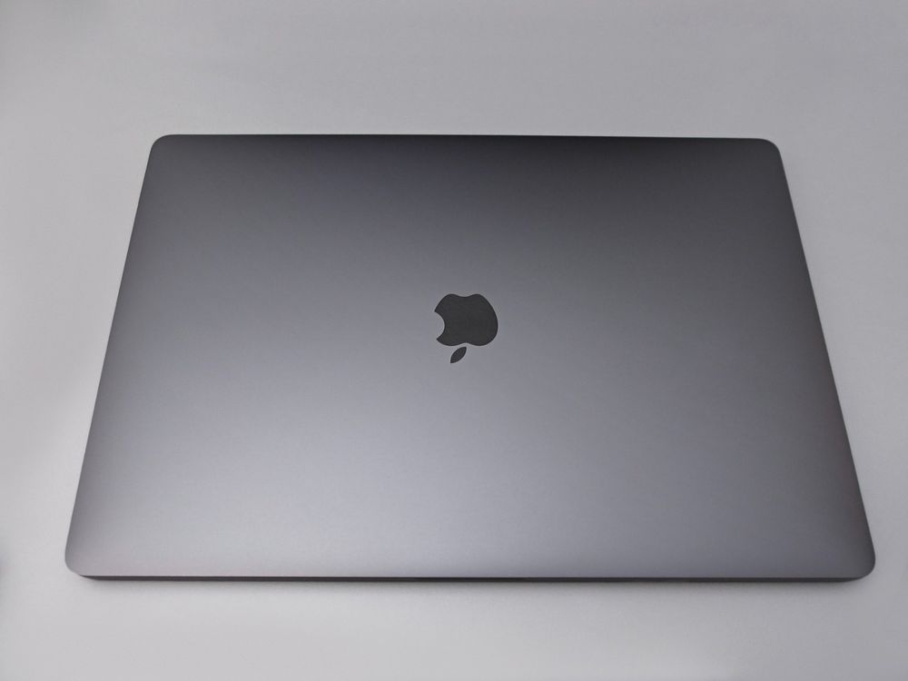 MacBook Pro 16" late 2019 in Spacegrey i9 32GB 2TB (Gebraucht) in ...