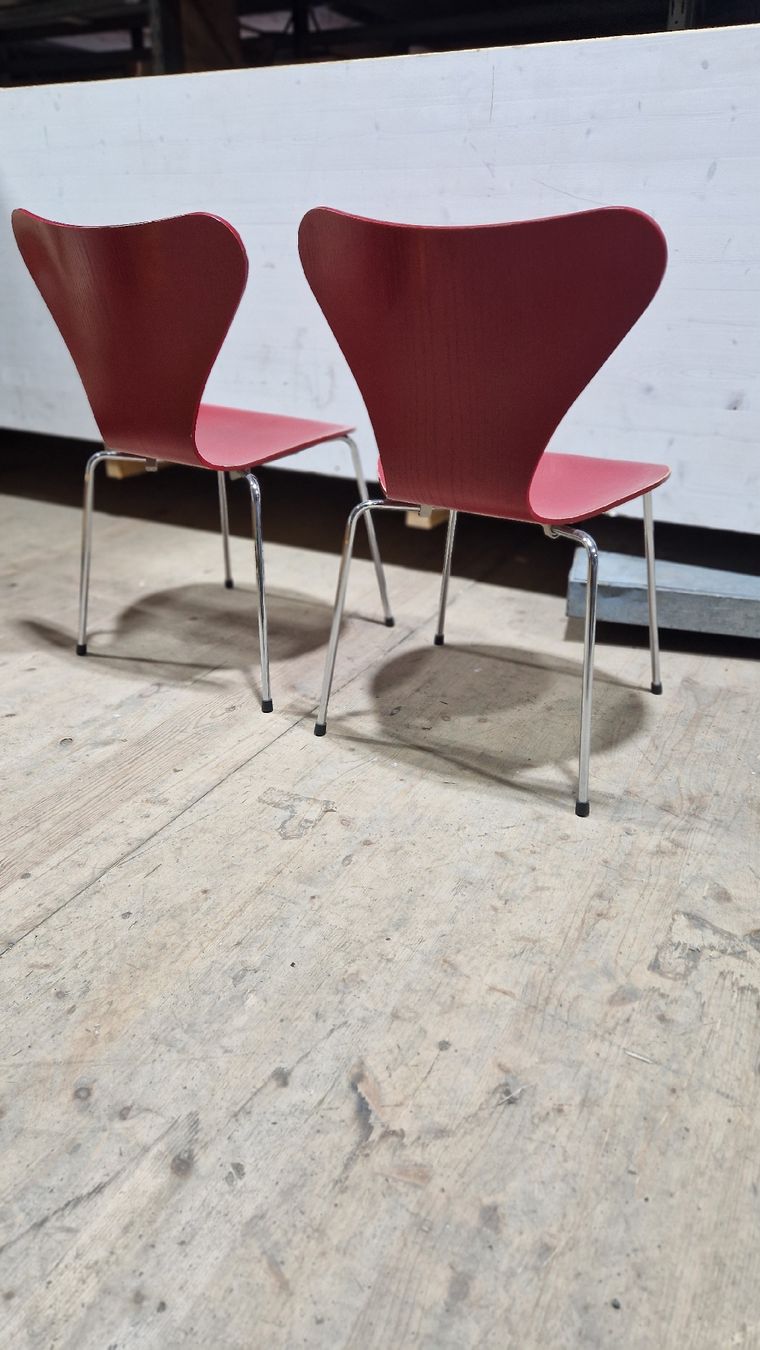 Original Fritz Hansen Stühle, 2er Set, rot, Design Klassiker (Gebraucht ...