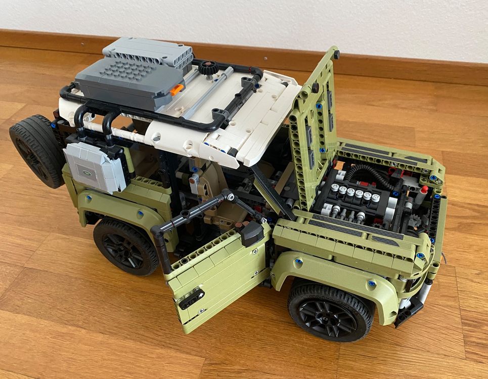 LEGO Technic 42110 Landrover Defender kpl. +OBA (Gebraucht) in ...