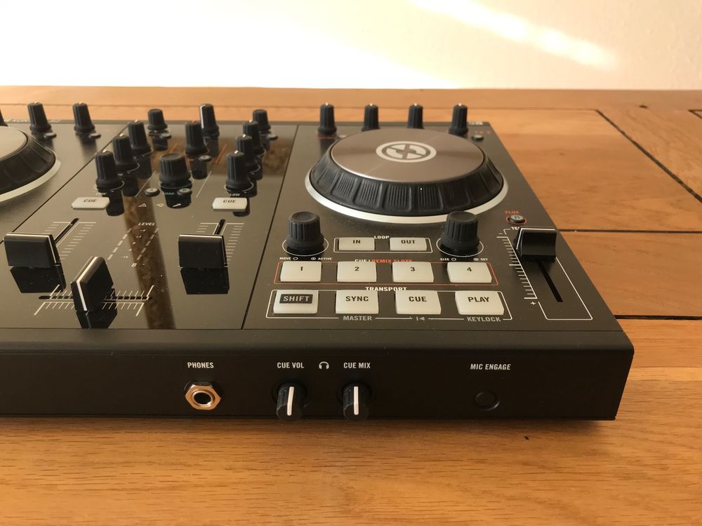 TRAKTOR KONTROL S2 MK2 + TRAKTOR PRO 3 - NATIVE INSTRUMENTS | Kaufen ...