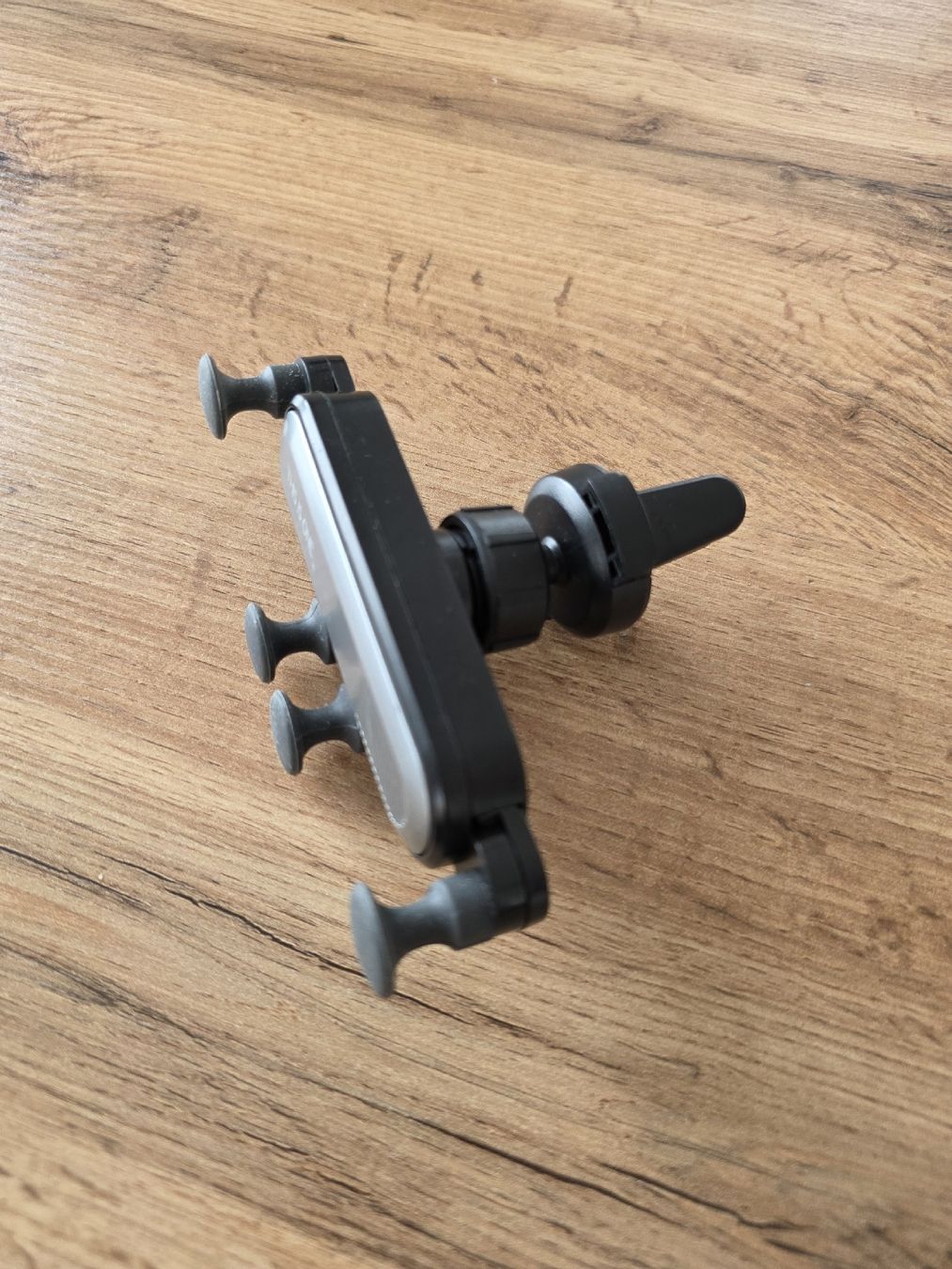 3 Universal Handyhalterungen fürs Auto - Top Zustand! (Gebraucht) in ...