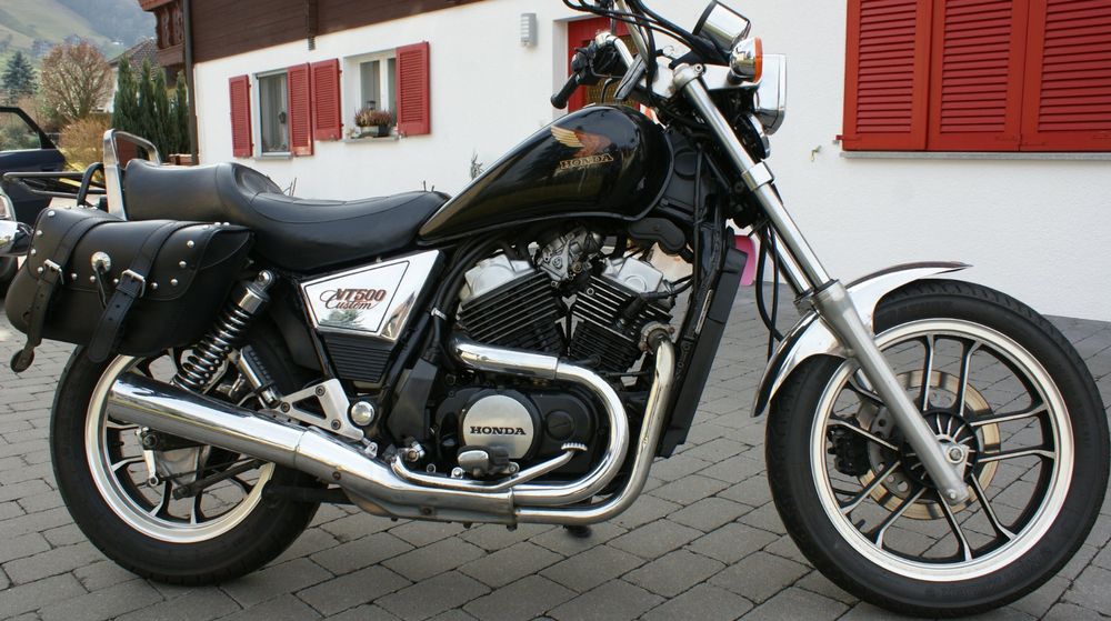 Honda VT500C (mit Satteltaschen) (Gebraucht) in Siebnen für CHF 590 ...