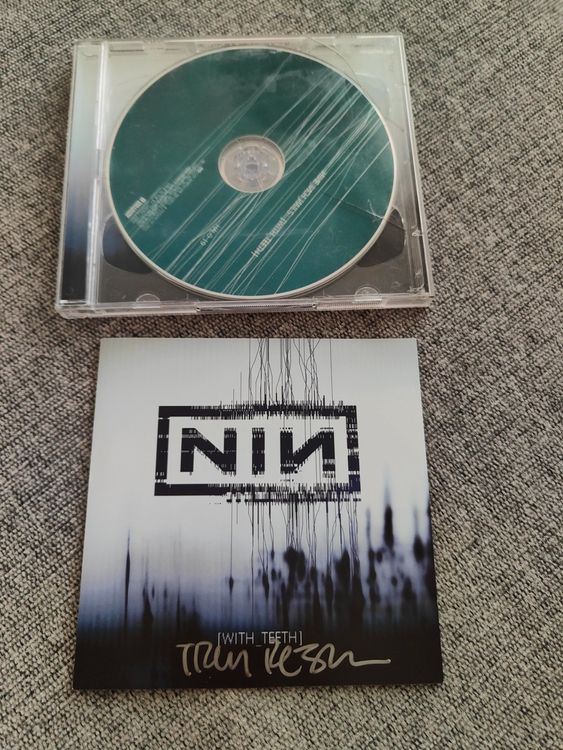 Signierte Nine Inch Nails CD (Neu und originalverpackt) in Allschwil ...