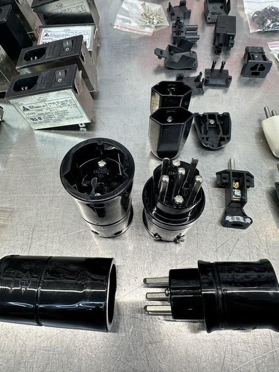 Neue Diverse Elektro Stecker | Kaufen auf Ricardo