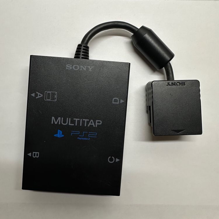 Multitap Adapter für die PlayStation 2 2 - 4 Controller Port | Kaufen auf Ricardo