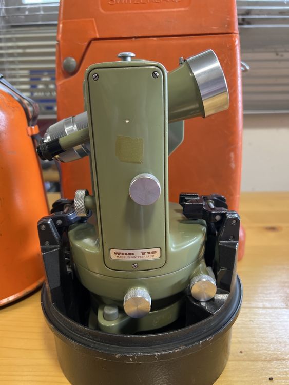 Wild Heerbrugg Theodolite T16 (Gebraucht) in Bern für CHF 300 – nur Abholung auf Ricardo kaufen