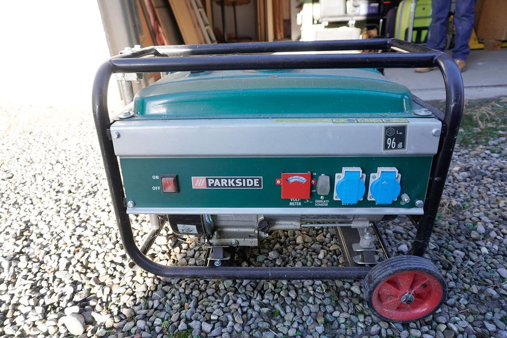 Strom-Generator Parkside (Gebraucht) in Auw für CHF 64 – nur Abholung ...