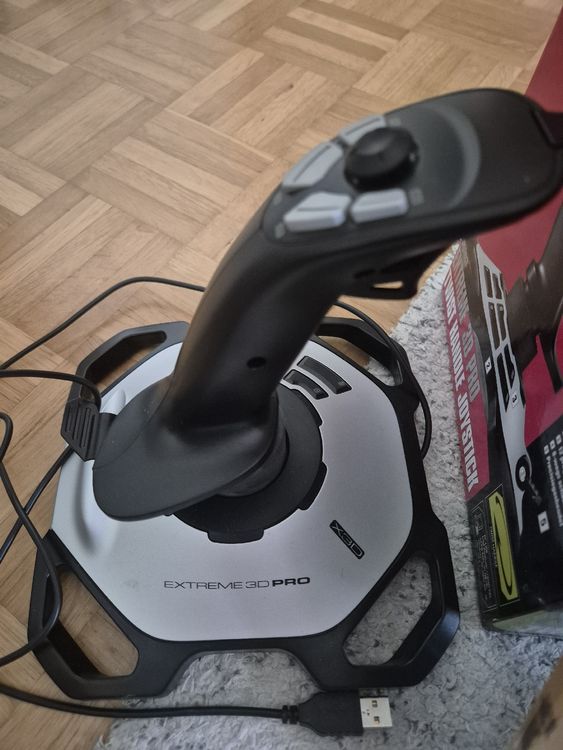 Logitech Extreme 3D Pro Joystick, like new, with game! (Neu (gemäss ...